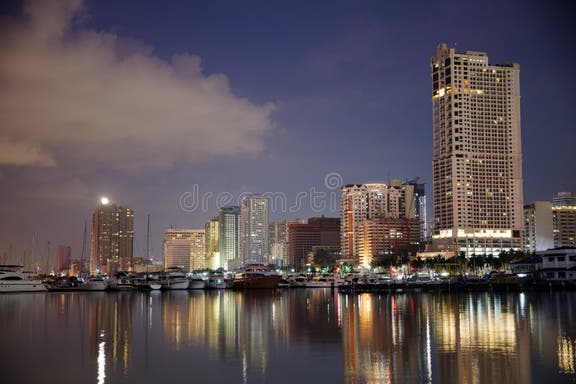 Manila Bay at Harbor Square Editorial Photo - Image of lunch, view ...