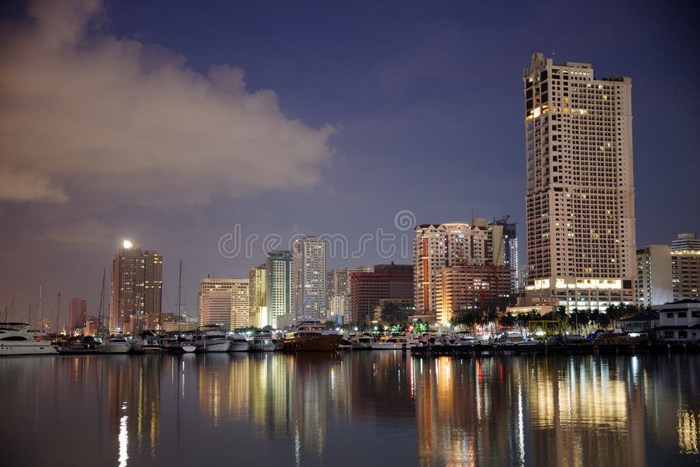 Manila Bay at Harbor Square Editorial Photo - Image of lunch, view ...