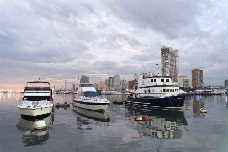 Manila Bay at Harbor Square Editorial Photography - Image of ...