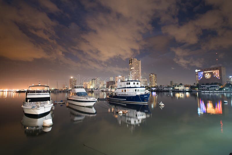Manila Bay at Harbor Square Editorial Stock Photo - Image of cityscape ...