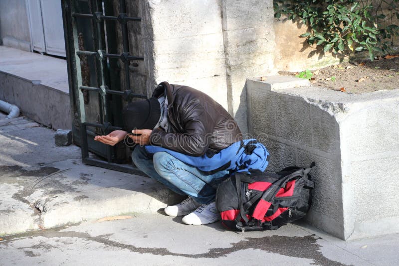 Mannelijke Bedelaar redactionele fotografie. Image of idee - 63781877