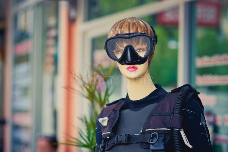 Mannequin with diving mask stock image. Image of equipment - 20371857