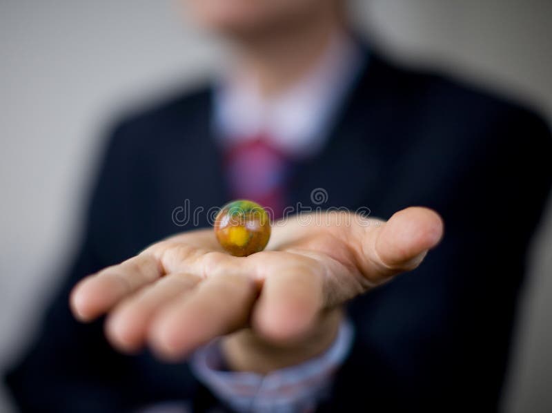 Dominierende Geschäftsfrau stockbild. Bild von geschäft - 1698967