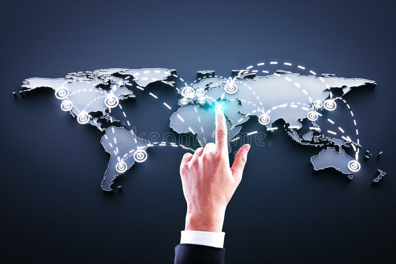 Mano Che Spinge La Mappa Di Mondo Immagine Stock - Immagine di ...