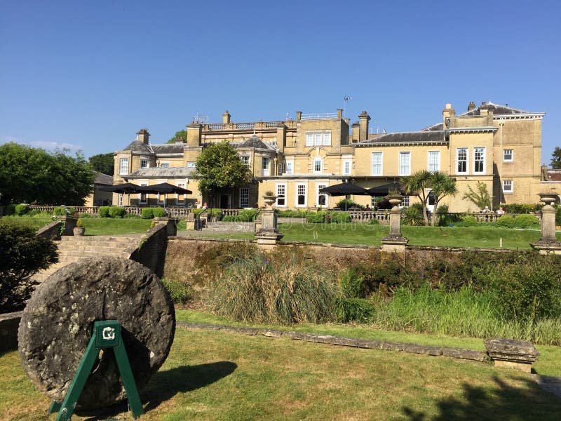 Manoir Anglais, Endroit De Wakehurst Image stock éditorial - Image du ...