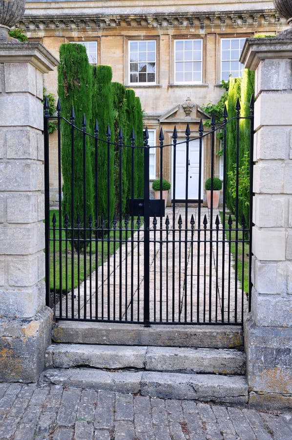 Manor House stock image. Image of home, fashioned, drive - 15338157