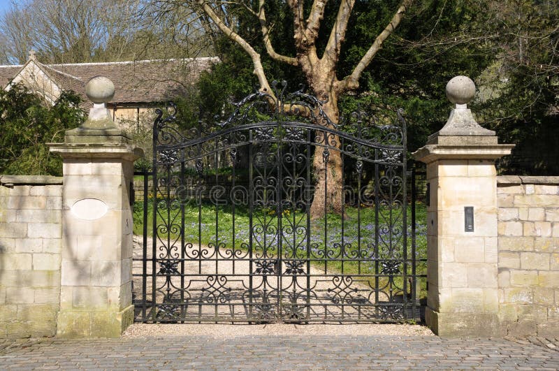 Victorian Manor Gates