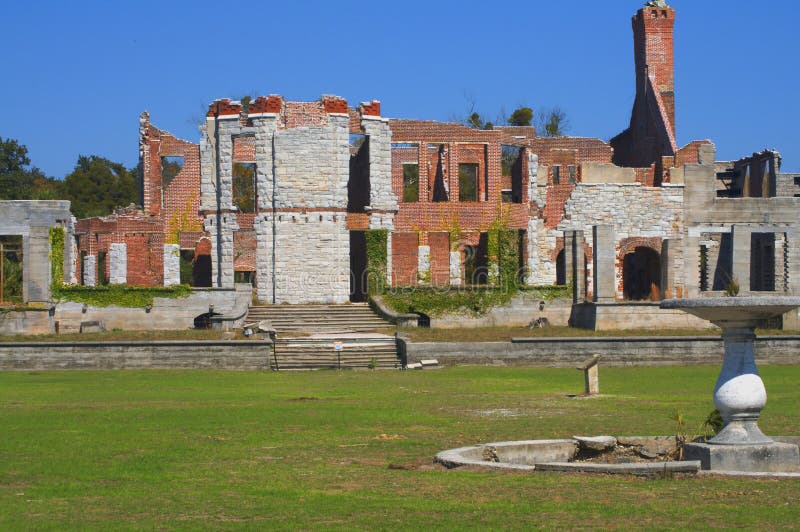 Dungeness Mansion Ruins on Cumberland GA Stock Image - Image of history ...