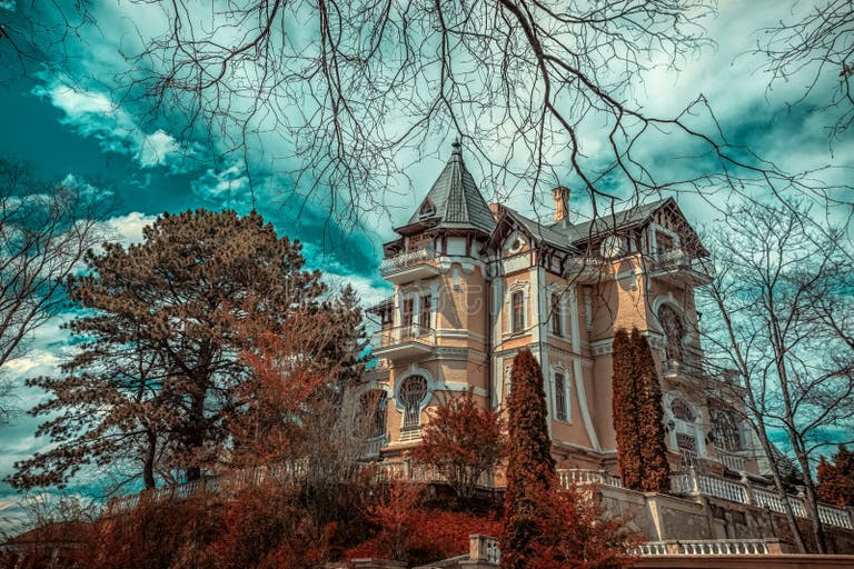 1,032 Spooky Mansion Exterior Stock Photos - Free & Royalty-Free Stock ...