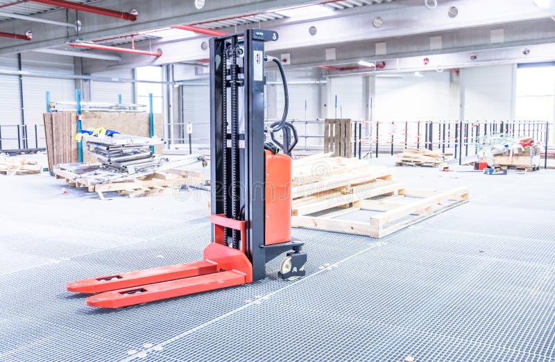 Manual lifting tool stock image. Image of heavy, foreground - 85252495