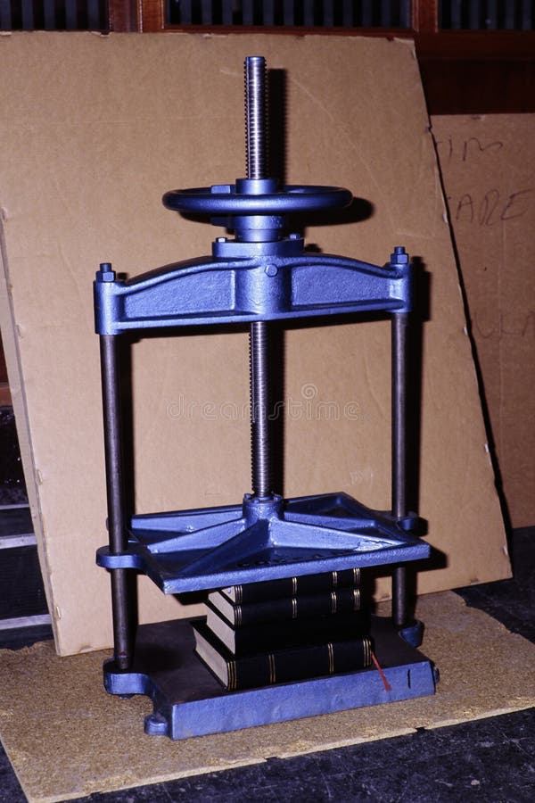 Manual Press Used in Bookbinding Stock Image - Image of machine, manuel ...