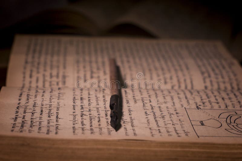 Manuscritos antigos foto de stock. Imagem de antigo - 123298306