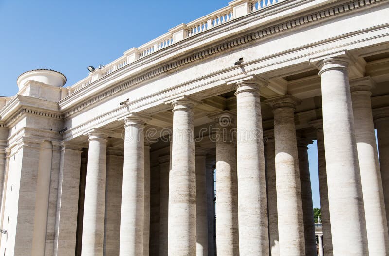 Many Columns Around Saint Peters Square Stock Image - Image of details ...
