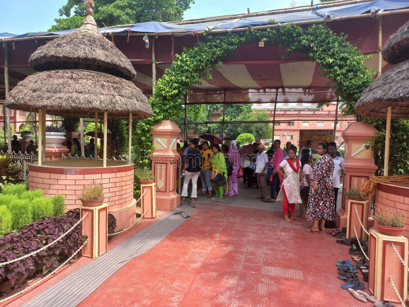 Many Devotees Inside the ISKCON Temple in Mayapur Editorial Photography ...