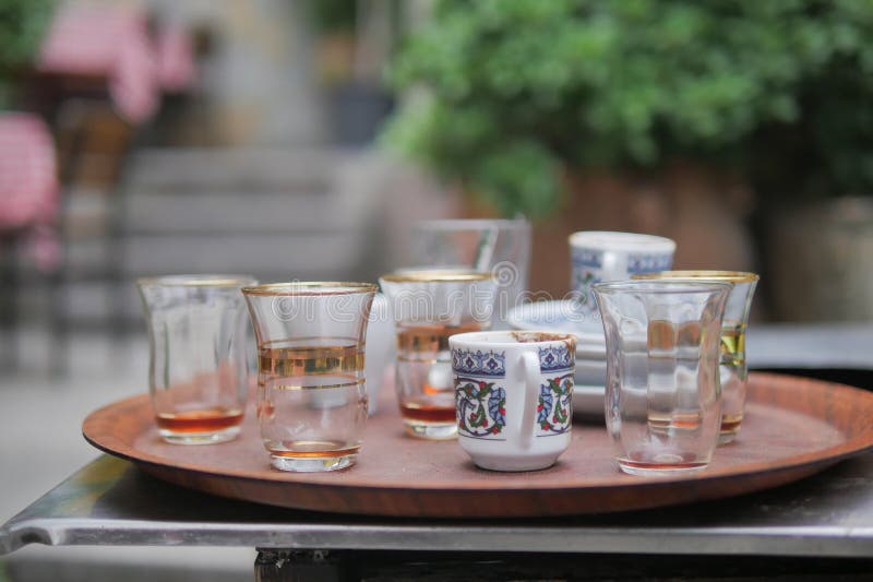 Many Empty Coffee Cup on Table , Stock Photo - Image of latte, black ...