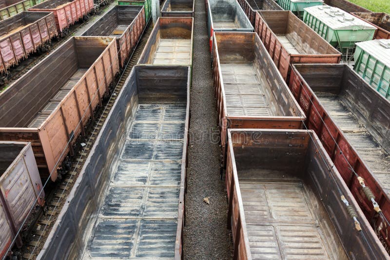 Many empty wagons stock photo. Image of transport, railroad - 33829628