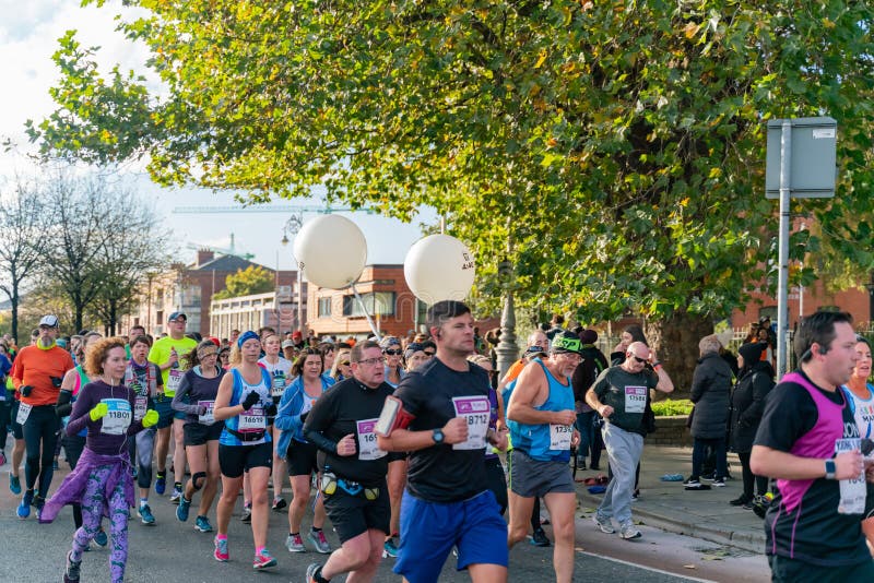 Many People Running in the 2018 KBC Dublin Marathon Editorial ...