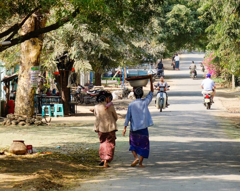 Street in Bagan editorial stock photo. Image of trees - 61148403