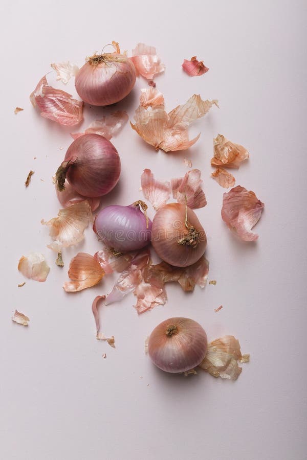 Many Red Onions, Different Varieties on Onion, with Onion Peels on ...