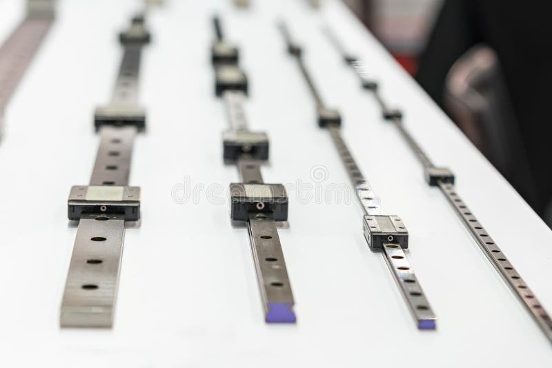 Many Size of High Quality and Precision Linear Ball Bearing and Guide ...