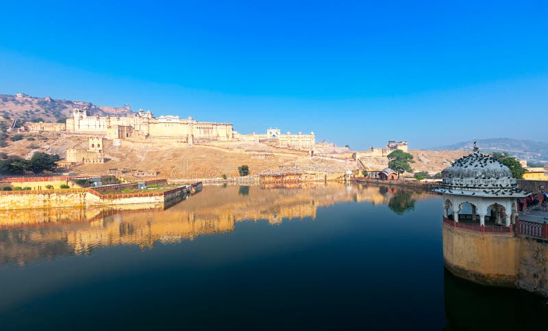 Maota Lake and Amber Fort stock image. Image of palace - 29627439