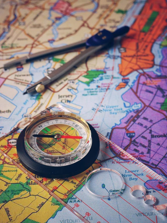 Mapa De Nueva York En El Mapa Es Un Compás Y Los Compases Foto de ...