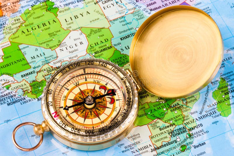 Mapa e compasso foto de stock. Imagem de direcional, medida - 16285196