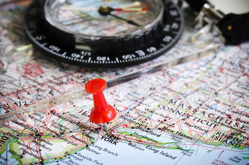 Mappa e bussola fotografia stock. Immagine di scoperta - 29112220