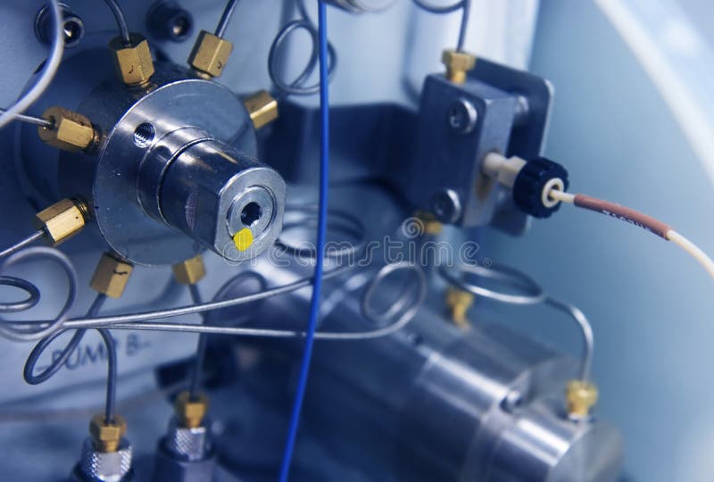 Bomba Binaria En El Sistema Hplc. Cromatografía Líquida De Alto ...