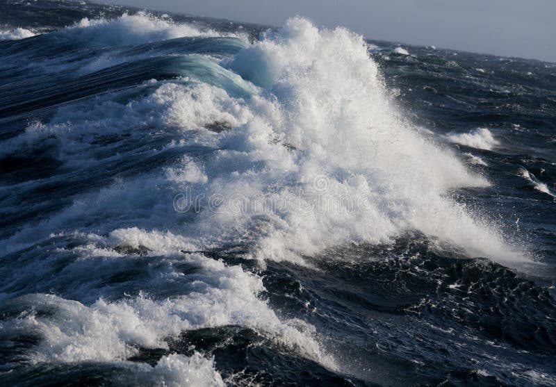 Mar agitado imagen de archivo. Imagen de ambiental, ventoso - 14197573