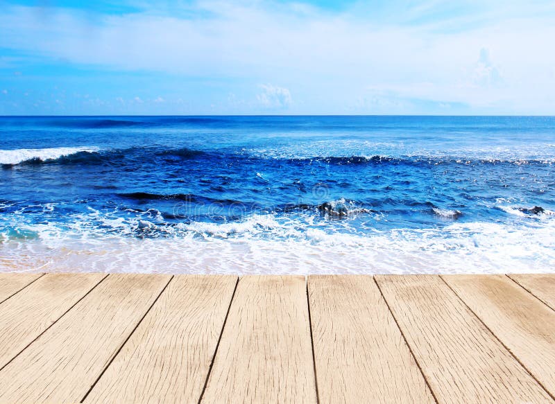 Mar azul bonito do fundo imagem de stock. Imagem de bonito - 42494187