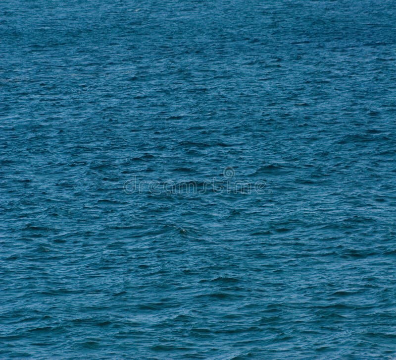 Mar azul profundo foto de archivo. Imagen de salino, ondas - 1202048