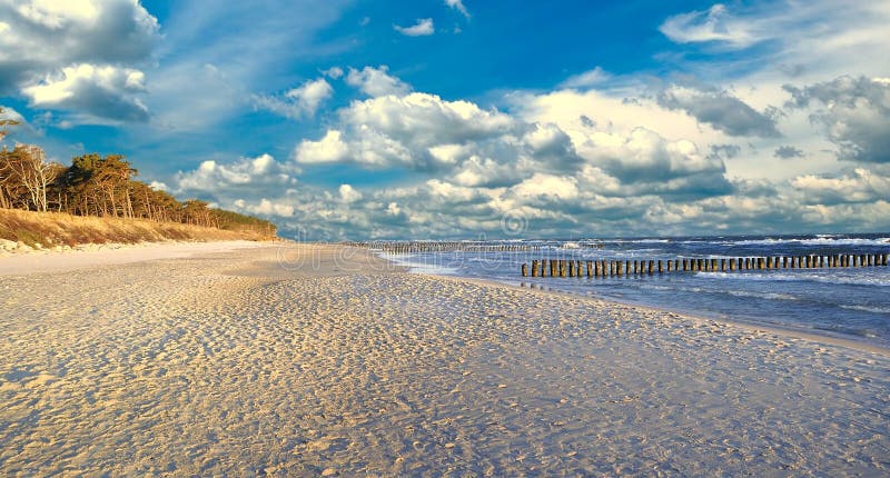 Mar Baltico Della Sedia Di Spiaggia Fotografia Stock - Immagine di ...