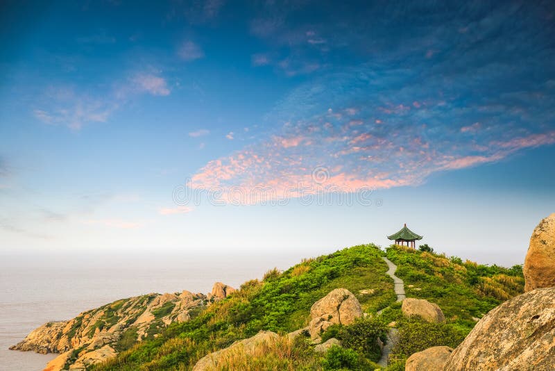 Mar Da China Oriental No Por Do Sol Imagem de Stock - Imagem de monte ...