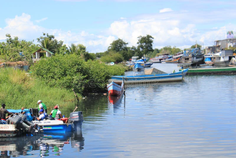 Parque Principal De Turbo, Antioquia, Colombia Foto de archivo ...