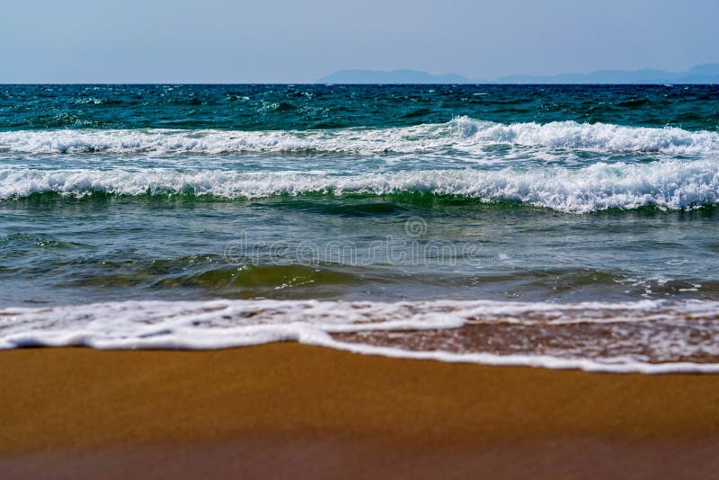 Mar e paisagem litoral imagem de stock. Imagem de costa - 140005663