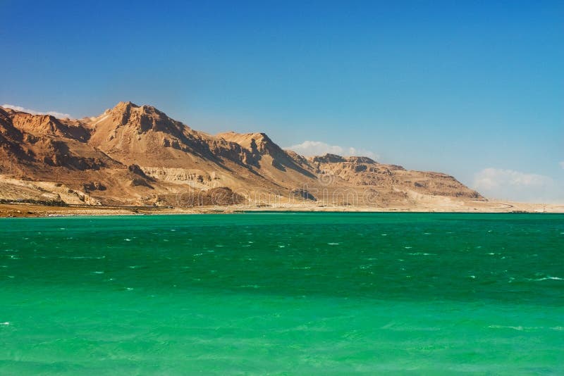 Mar muerto foto de archivo. Imagen de jordania, cielo - 6796306