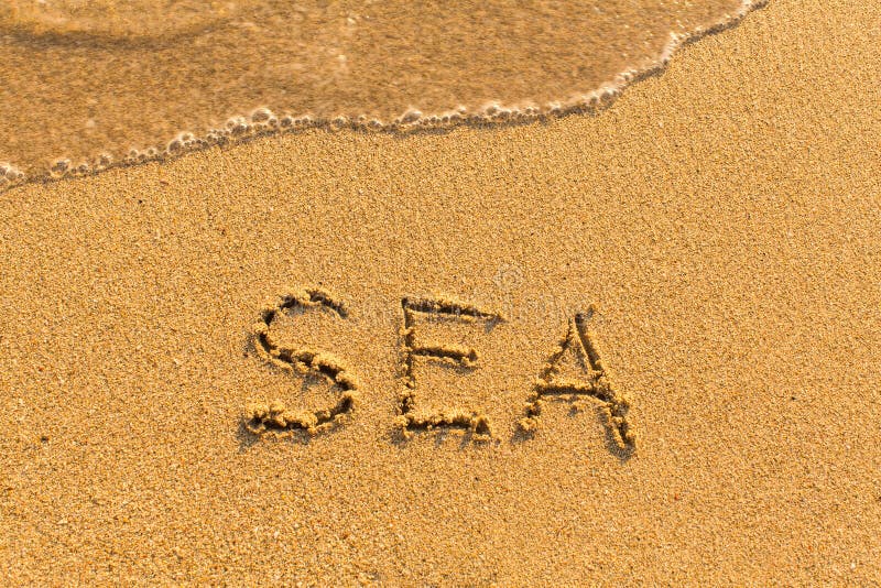 Mar Palabra Dibujada En La Playa De La Arena Fotos De Stock - Download ...