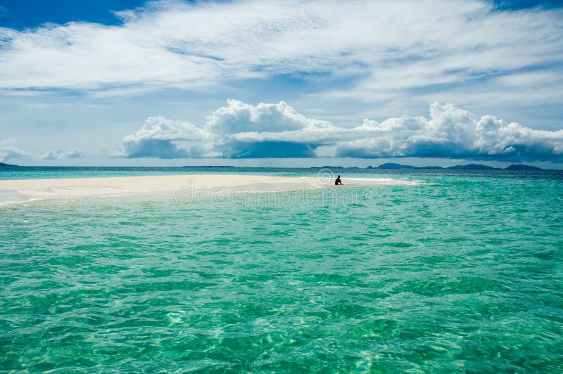 Mar tropical imagen de archivo. Imagen de arena, tranquil - 1848017