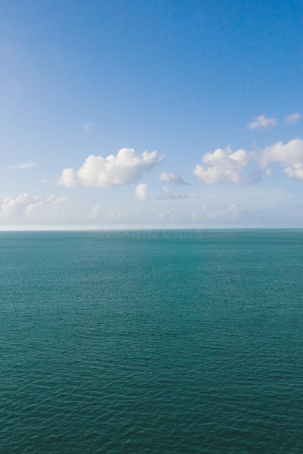 Opinión de mar del Caribe foto de archivo. Imagen de hermoso - 24778832