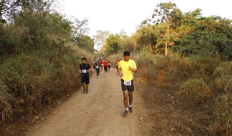 Marathon trail runners editorial photo. Image of filipino - 21137566