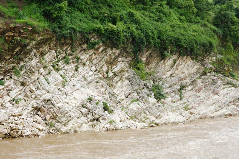 Marble Rocks Along the Narmada River, Jabalpur, India Stock Image ...
