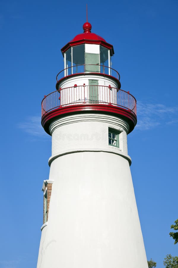 Marblehead Lighthouse stock image. Image of white, lakes - 26548531