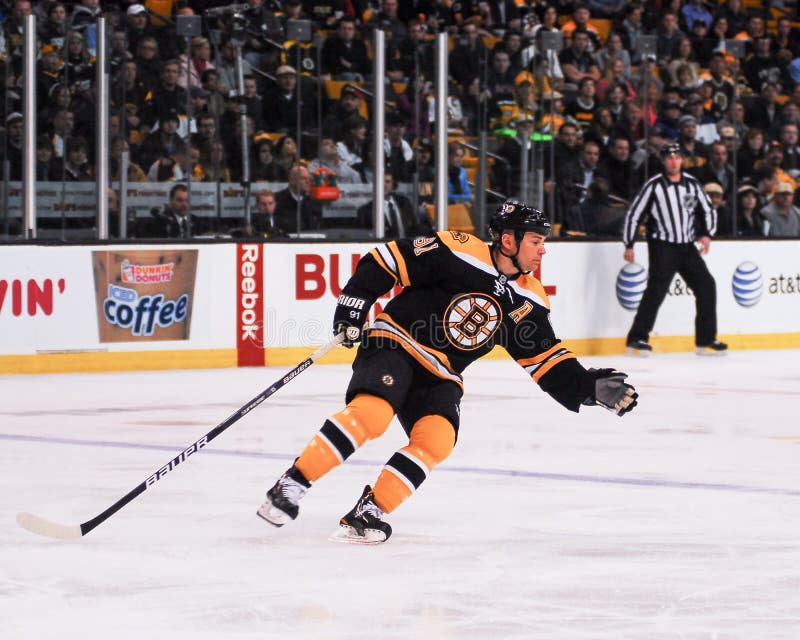 Marc Savard, Boston Bruins editorial image. Image of helmet - 80109845