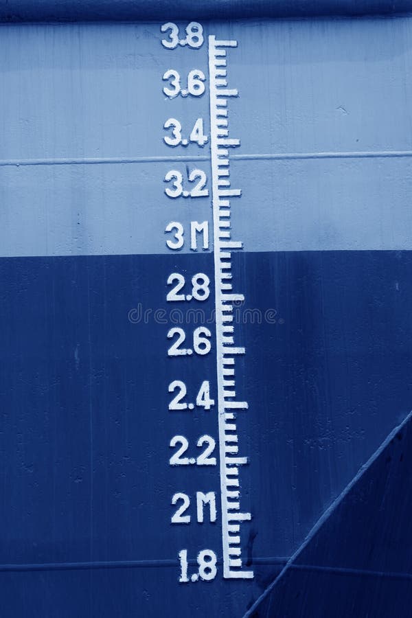 Marca De Plimsoll En La Nave Imagen de archivo - Imagen de marca ...