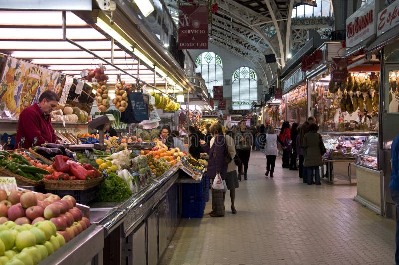 Marché couvert photographie éditorial. Image du réel - 14163412