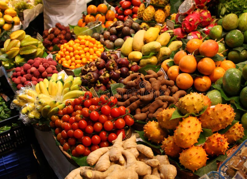 Marché de produit frais image stock. Image du banane - 15997681
