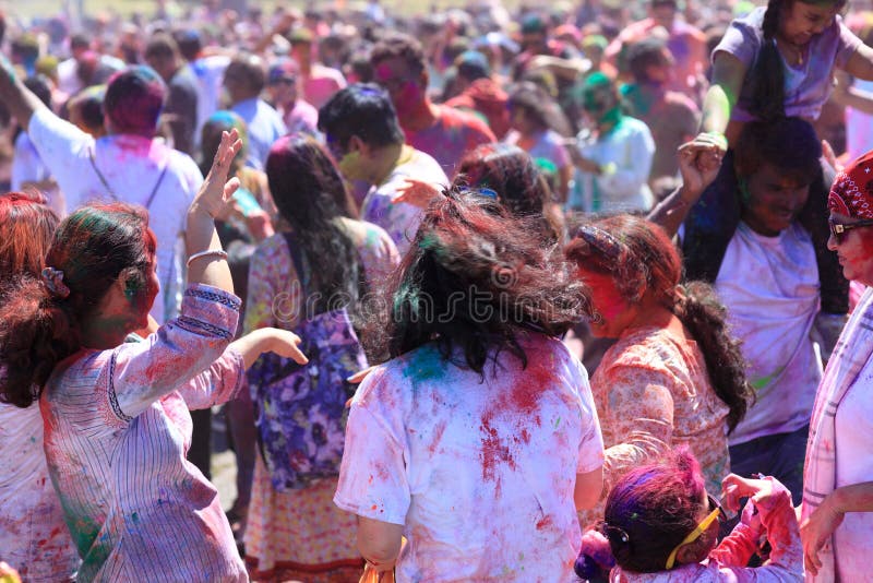 Large Crowd of Indians at Holi Festival Editorial Stock Image - Image ...