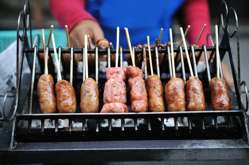 Marchand ambulant de rue I image stock. Image du malsain - 7044983