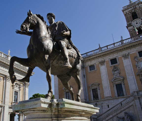 Marcus Aurelius in Piazza Del Campidoglio a Roma Fotografia Stock ...